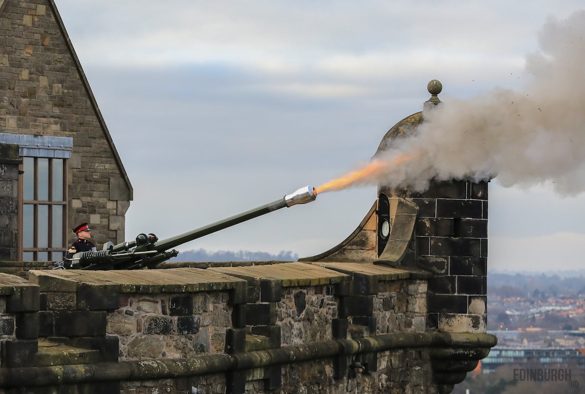 One O'clock Gun - Edinburgh Castle - Etsy