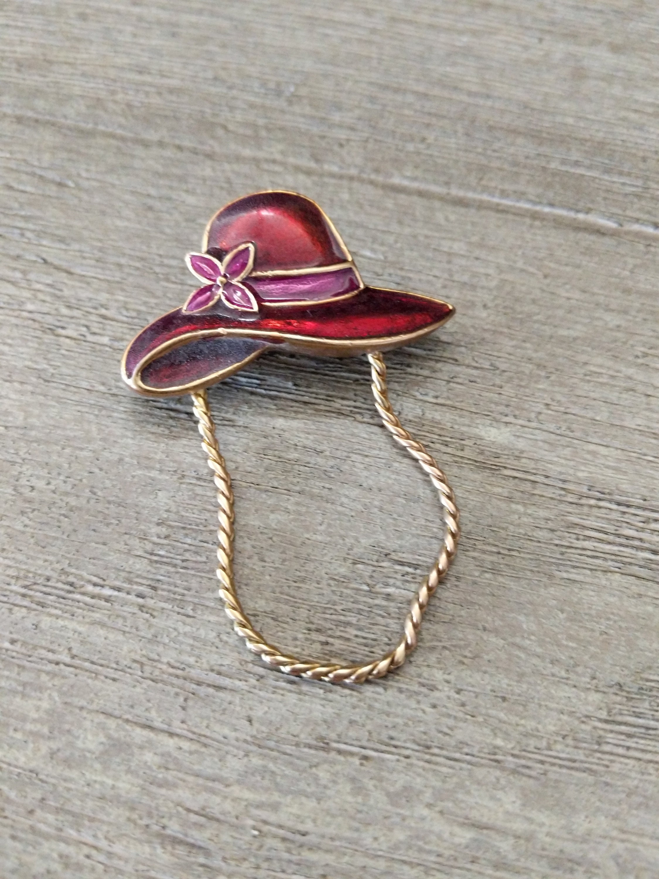 Red Hat Women's Vintage Brooch Gold Pin Ornate Jewelry | Etsy