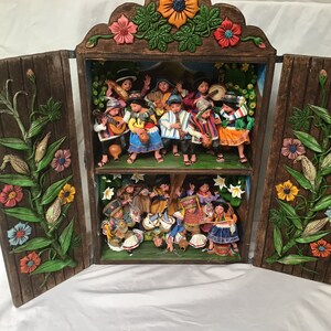 Peruvian Folk Art Figurines in Cabinet Handmade & Handpainted Andean ...