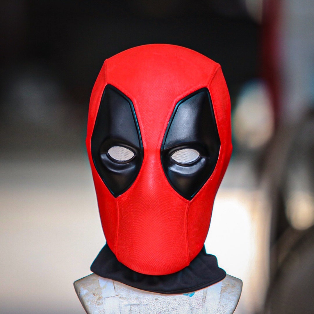 Deadpool Mask Life-size Scale Rubber Mask With Fully Pattern Detail ...