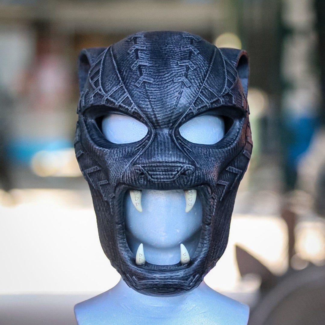 T’challa Ceremonial Mask Black Panther at Warrior Falls Wakanda 1/1 ...