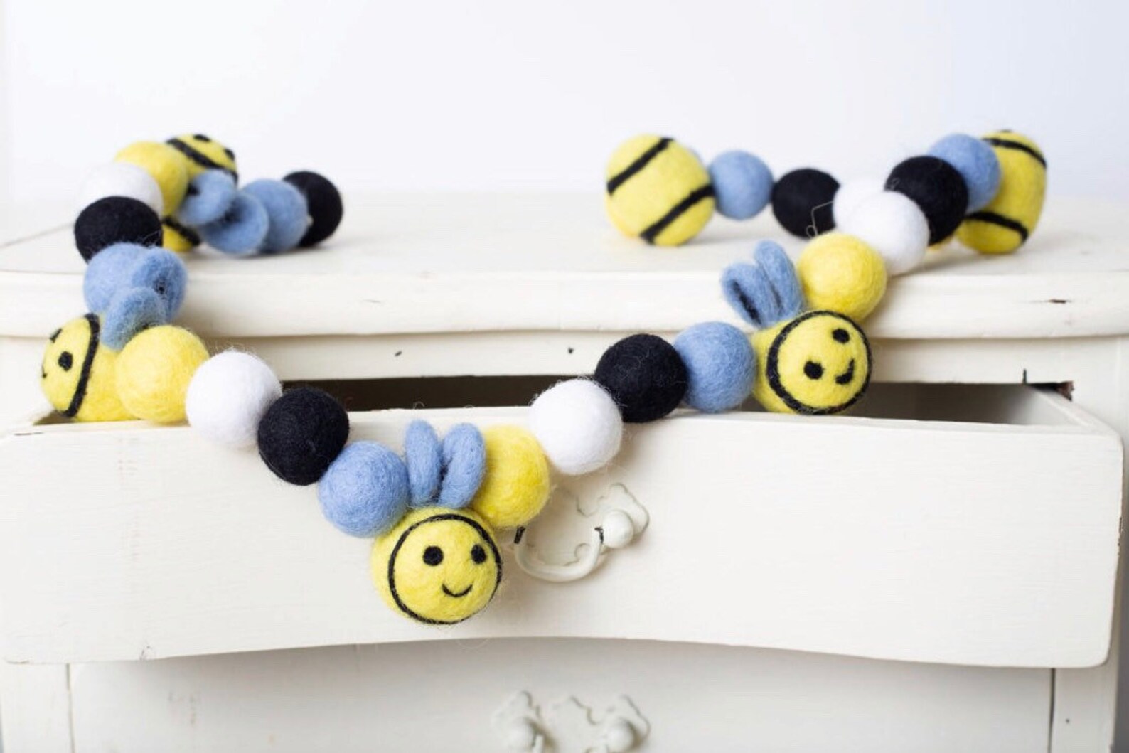 Bee Garland Felt Ball Garland Bee Decor Felt Garland Bee - Etsy
