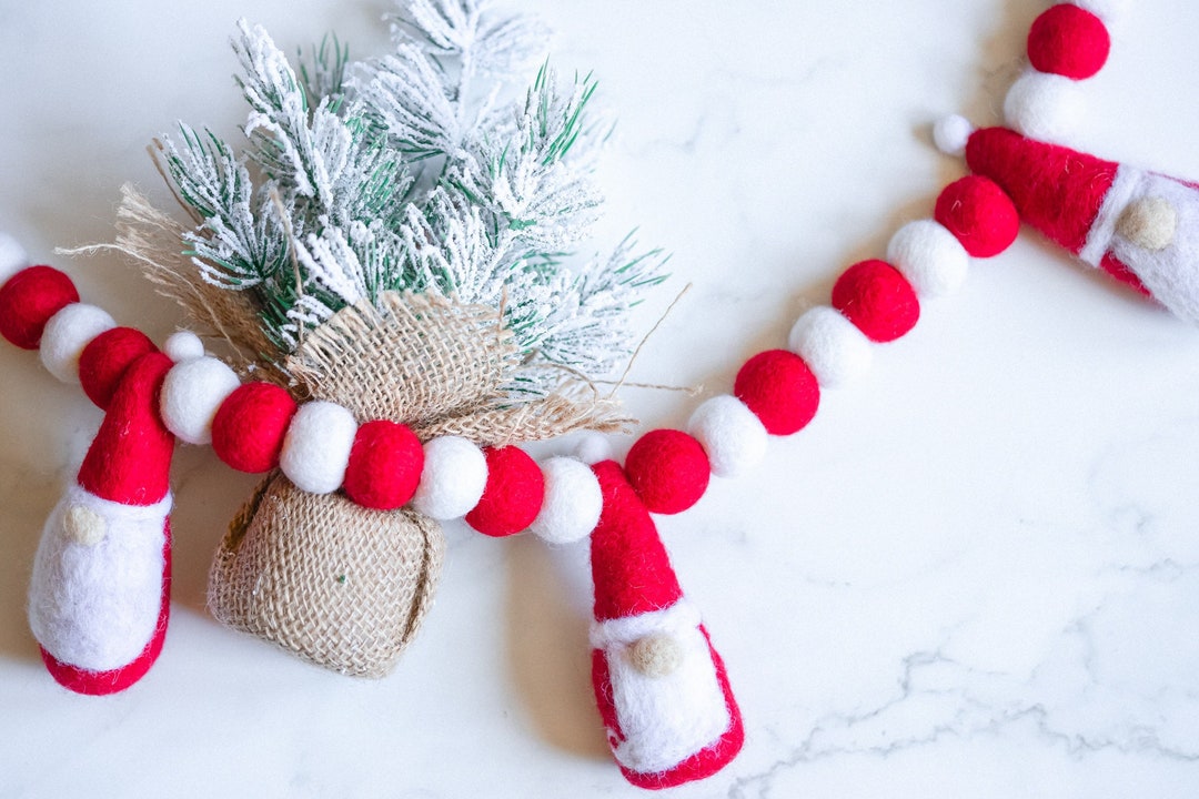 Santa Felt Garland, Santa Gnome, Gnome Garland, Santa Decor, Felt Ball ...