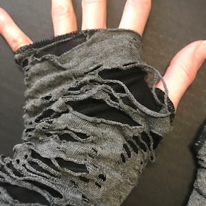 White Mummy Gloves Ghost Costume Mens Hand Covers Cream Bandage Arm ...