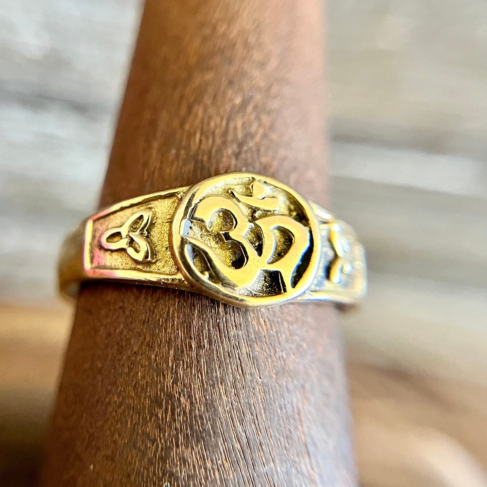 Om Signet Ring, Ohm Ring, Meditation Ring, Mantra Ring - Etsy
