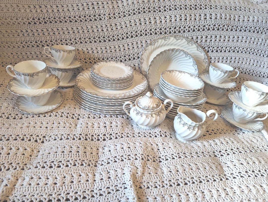 Snow White Regency Dish Set - Etsy