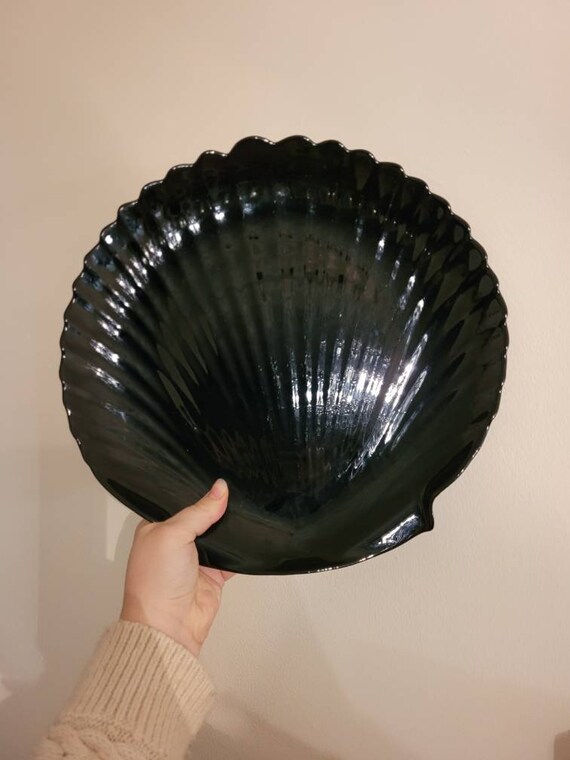Black Seashell Art Deco Plate - Etsy