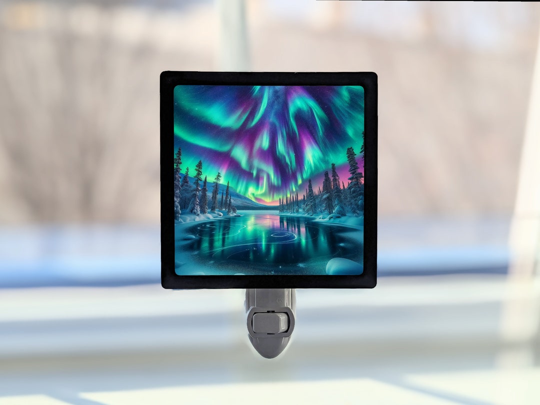 LED Glass Night Light, Aurora Dreams Glass Nightlight Enchanted Arctic ...