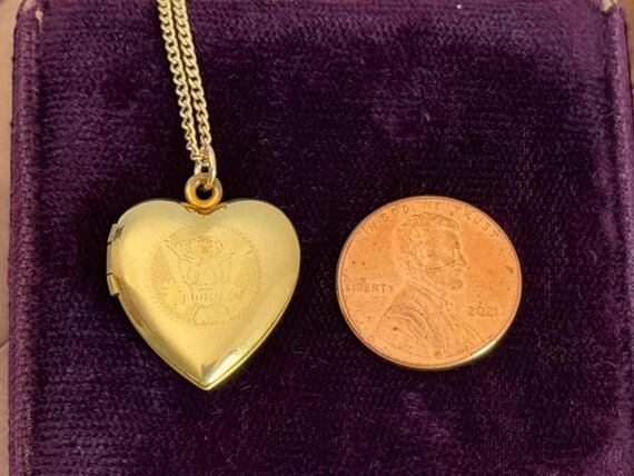 Vintage 10K Gold Filled Etched Heart Locket - Patriot… - Gem