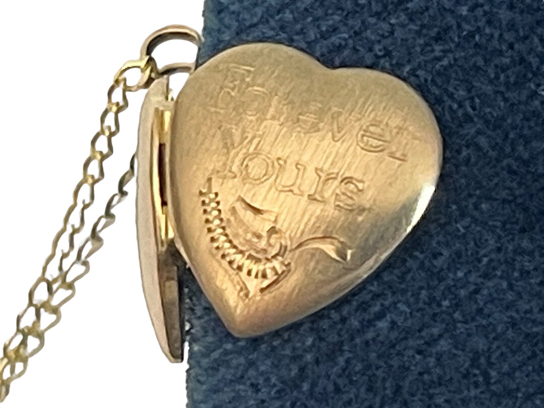 Vintage 10K Gold Etched Heart Locket on 10K Gold Chain - Petite Retro ...