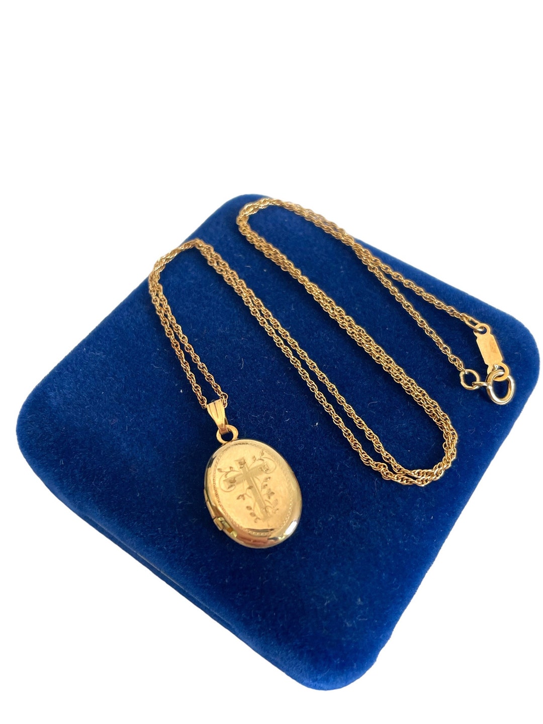 Vintage Etched Oval 14K Gold Filled Locket With Cross on 14K GF ...
