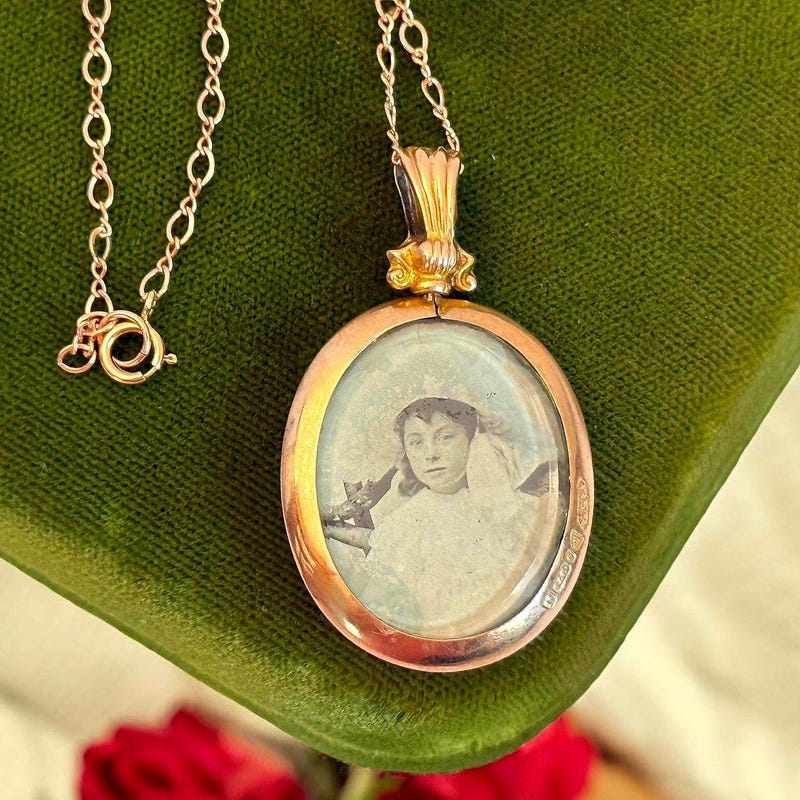 Locket Display - Etsy