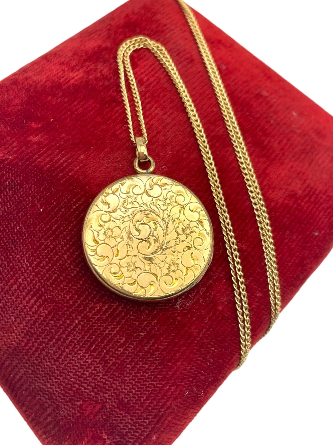 Antique Round Gold Filled Locket Monogrammed LET - JFSS Co Photo ...