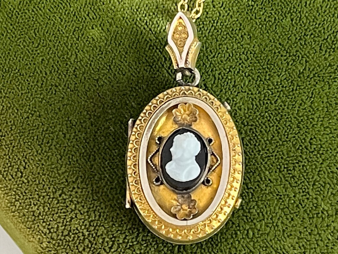 Antique Cameo Oval Mourning Locket on 14K Gold Filled Chain - Vintage ...