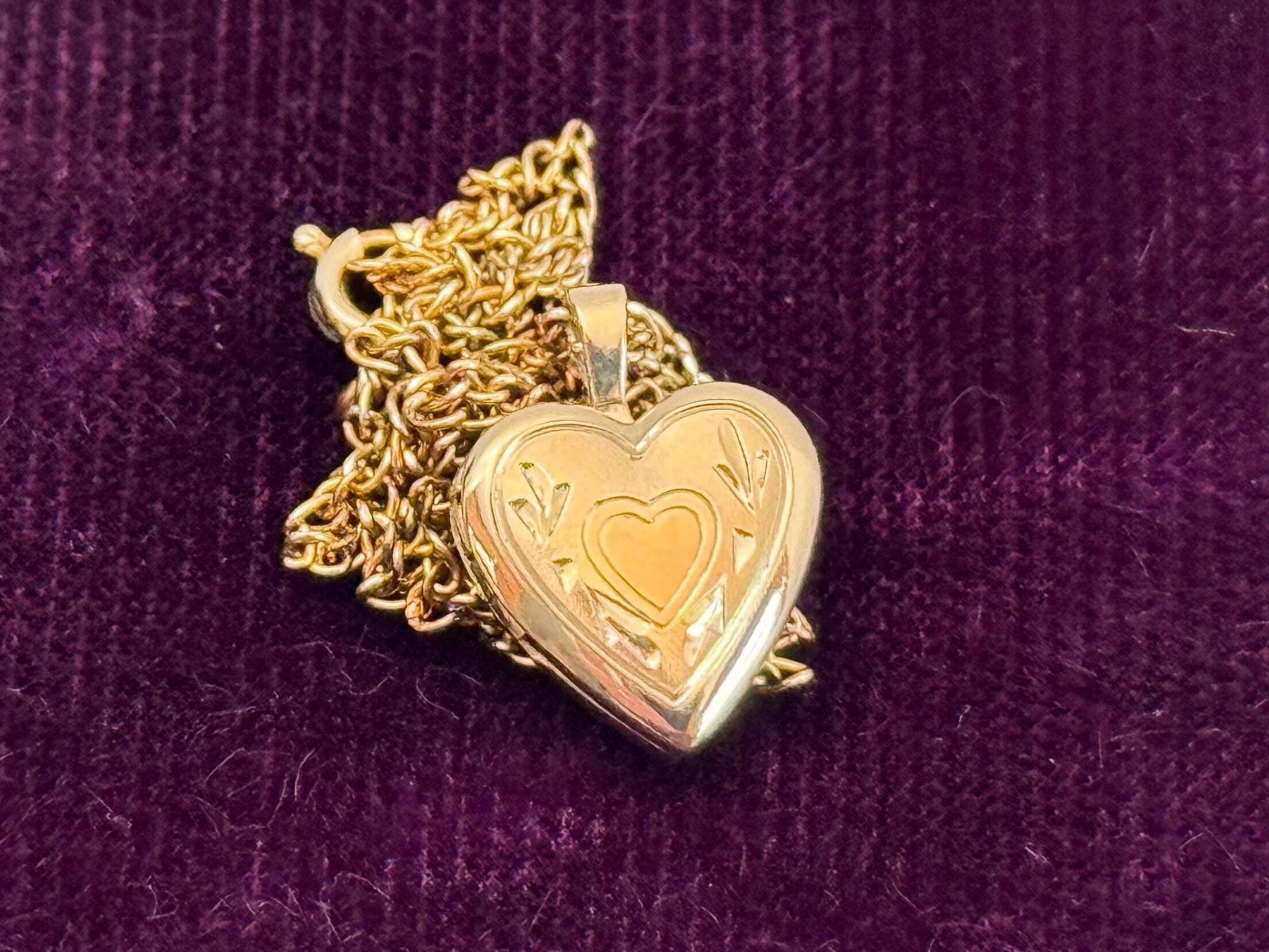 Vintage 14K Gold Filled Heart Locket Girl s Necklace 12K GF Chain Etched Petite Tiny Pendant Retro Jewelry 2 Photo Wells PPC Hallmark
