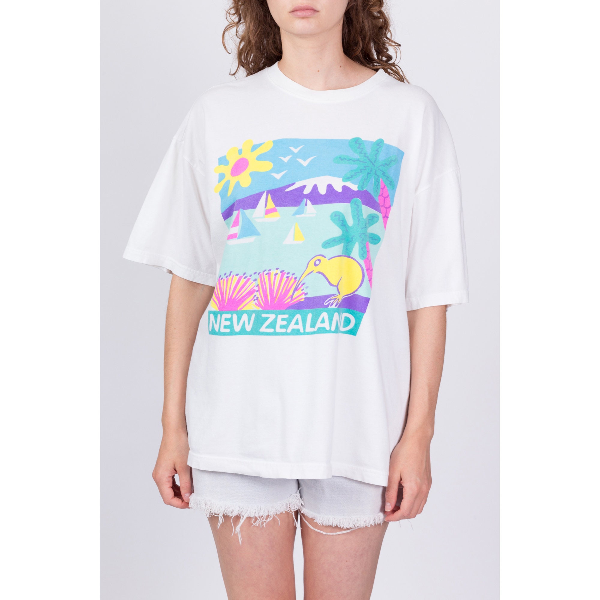 80s New Zealand Kiwi Bird T Shirt Vintage Graphic Tourist Tee sold by ...