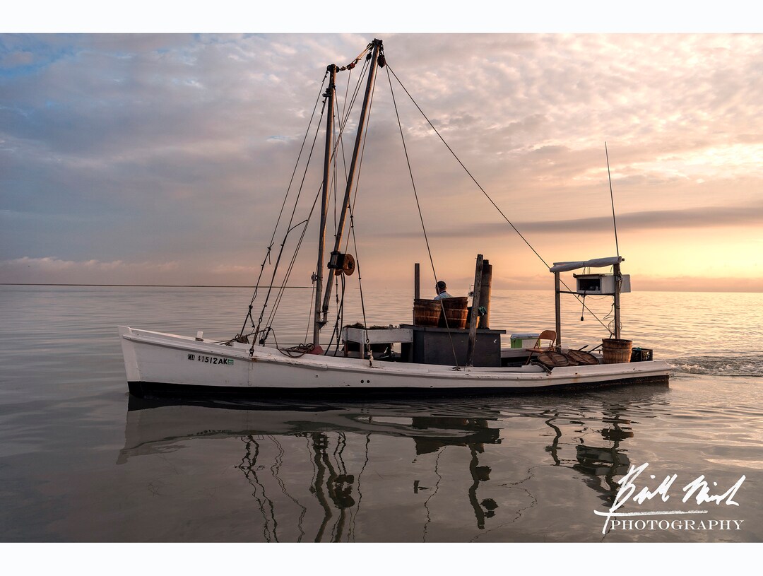 Crab Scraper at Sunrise – Smith Island, Maryland Chesapeake Bay ...