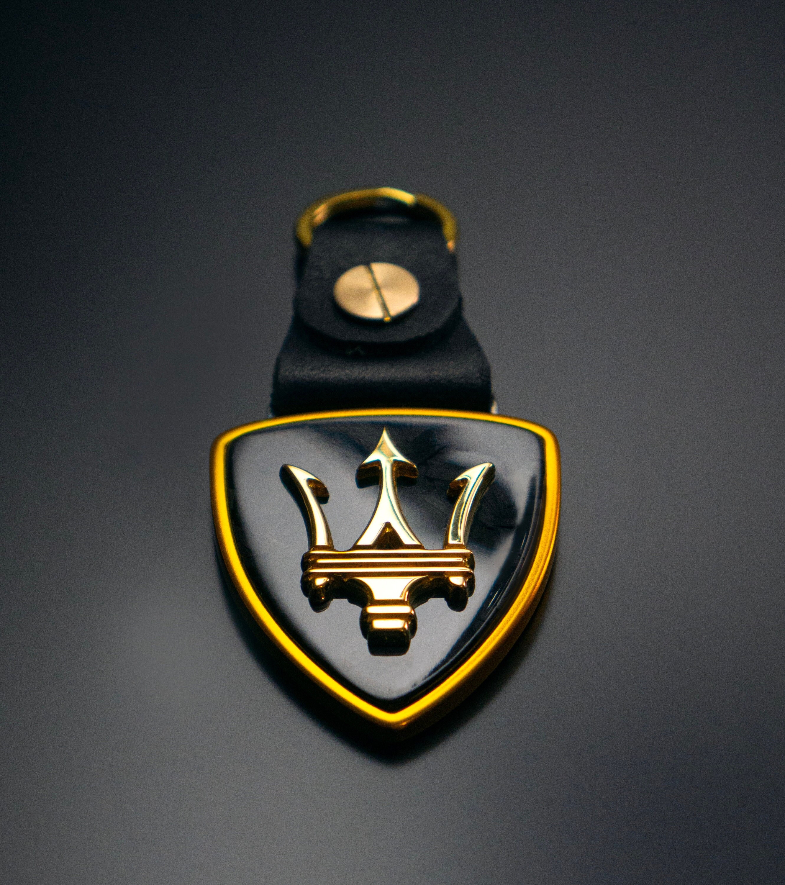 Maserati Golden Keychain Carbon, Aluminum, Titanium, Spyder, 350 GT ...