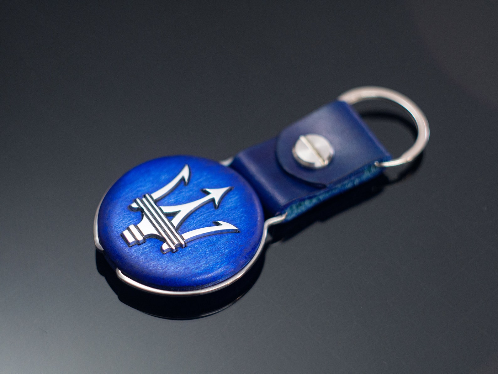 Maserati Blue Keychain Wooden Titanium Aluminum Spyder Gran Turismo 350 ...