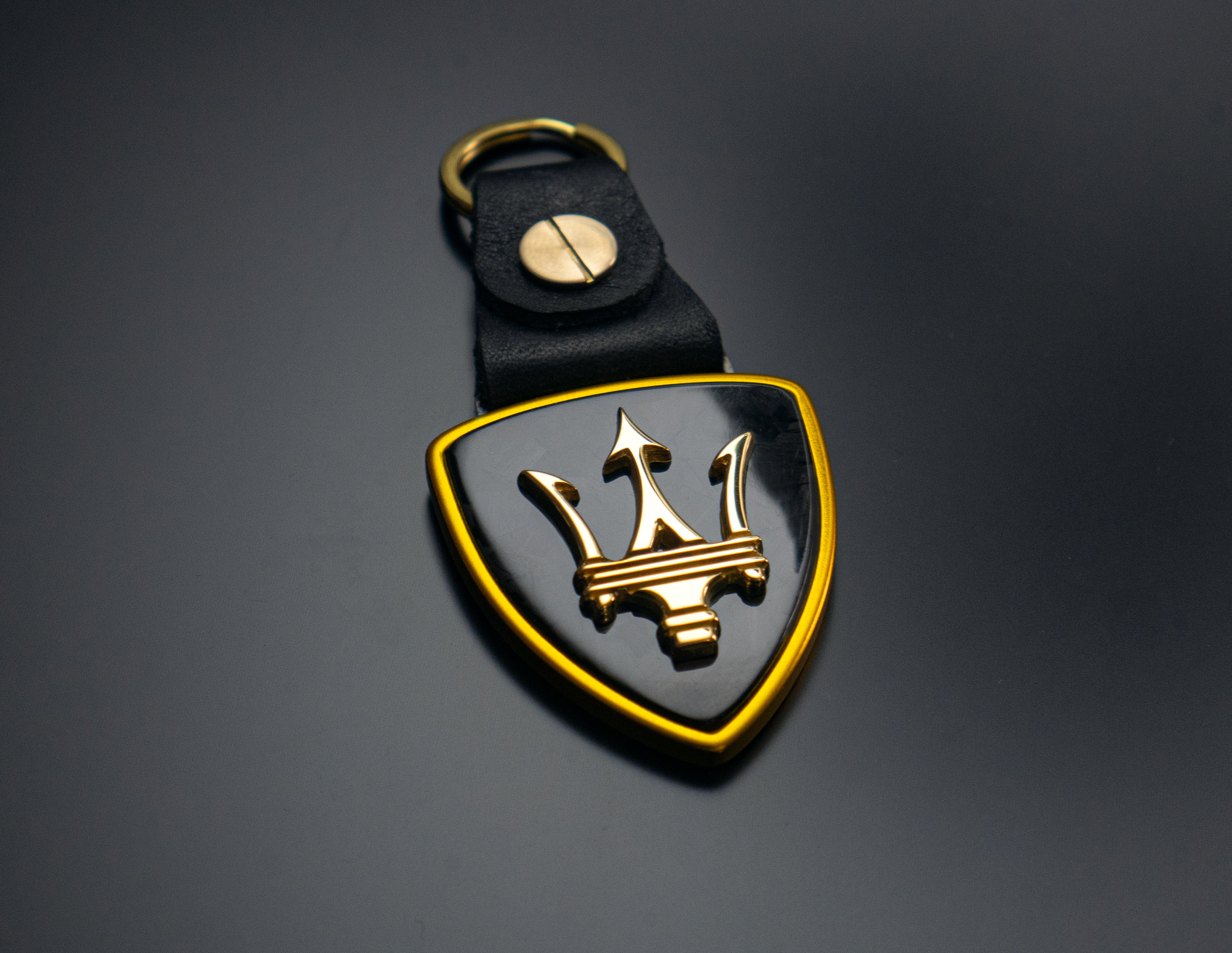 Maserati Golden Keychain Carbon, Aluminum, Titanium, Spyder, 350 GT ...