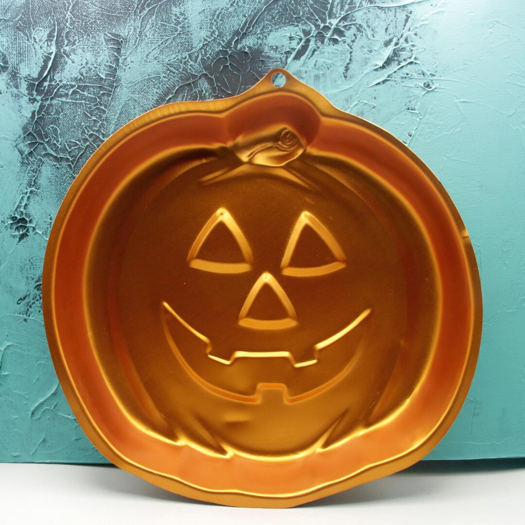 3D Wilton Halloween Jack O Lantern Cake Pan Copper 11 Inch #2105-2059 ...