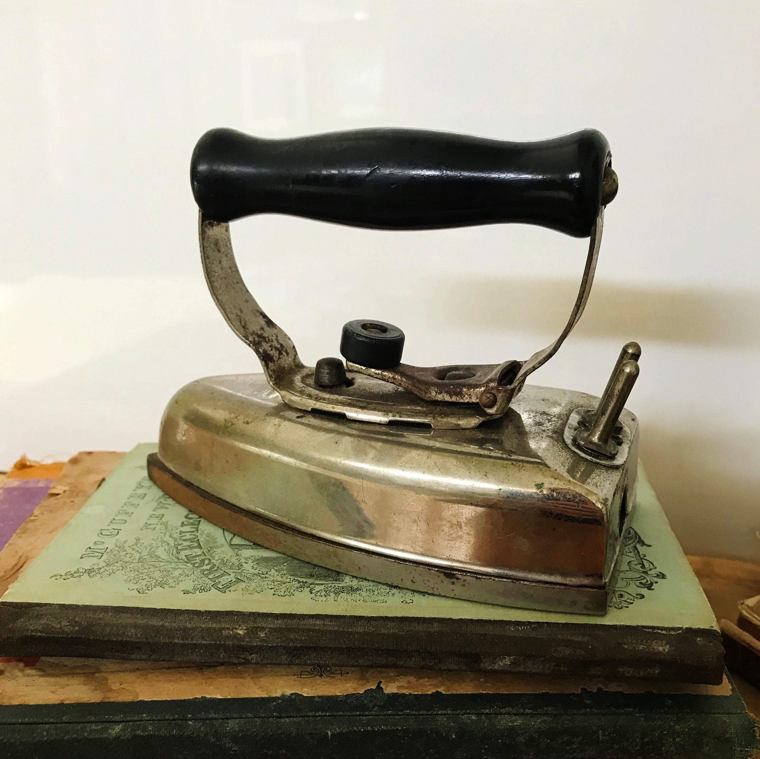 Vintage Universal Electric Iron With Curling Iron Heater, Landers Frary ...