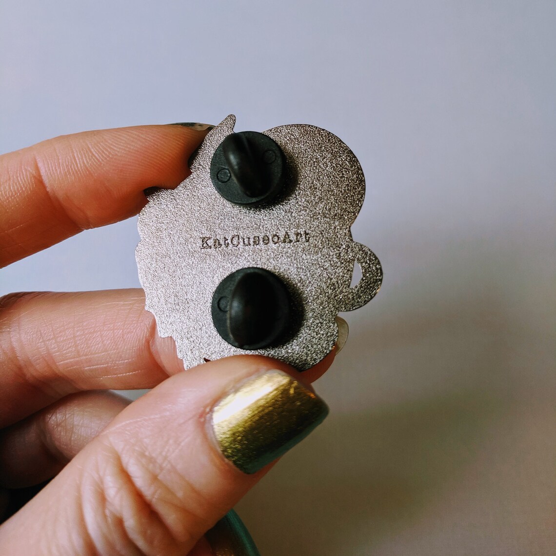 Three Eyed Raven Enamel Pin Inspired by Game of Thrones | Etsy