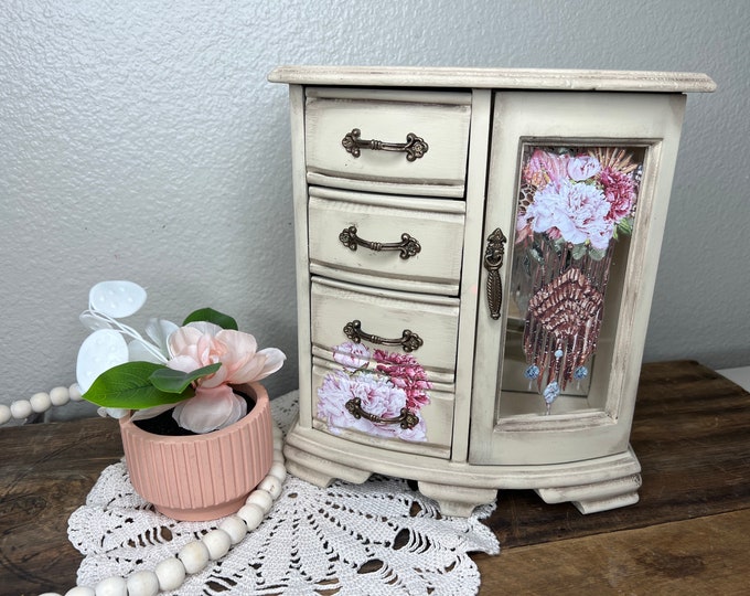 She’s a Little Boho Jewelry Box - Etsy