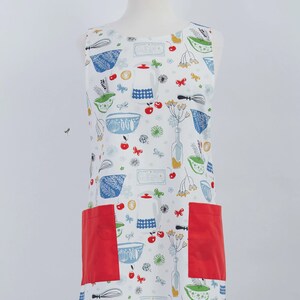 Sewing Pattern for Women's Aprons, Pullover Apron, Gardening Apron ...