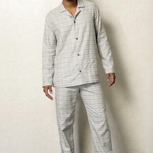 Vogue Sewing Pattern for Men's Pajamas Mens Robe Pattern | Etsy