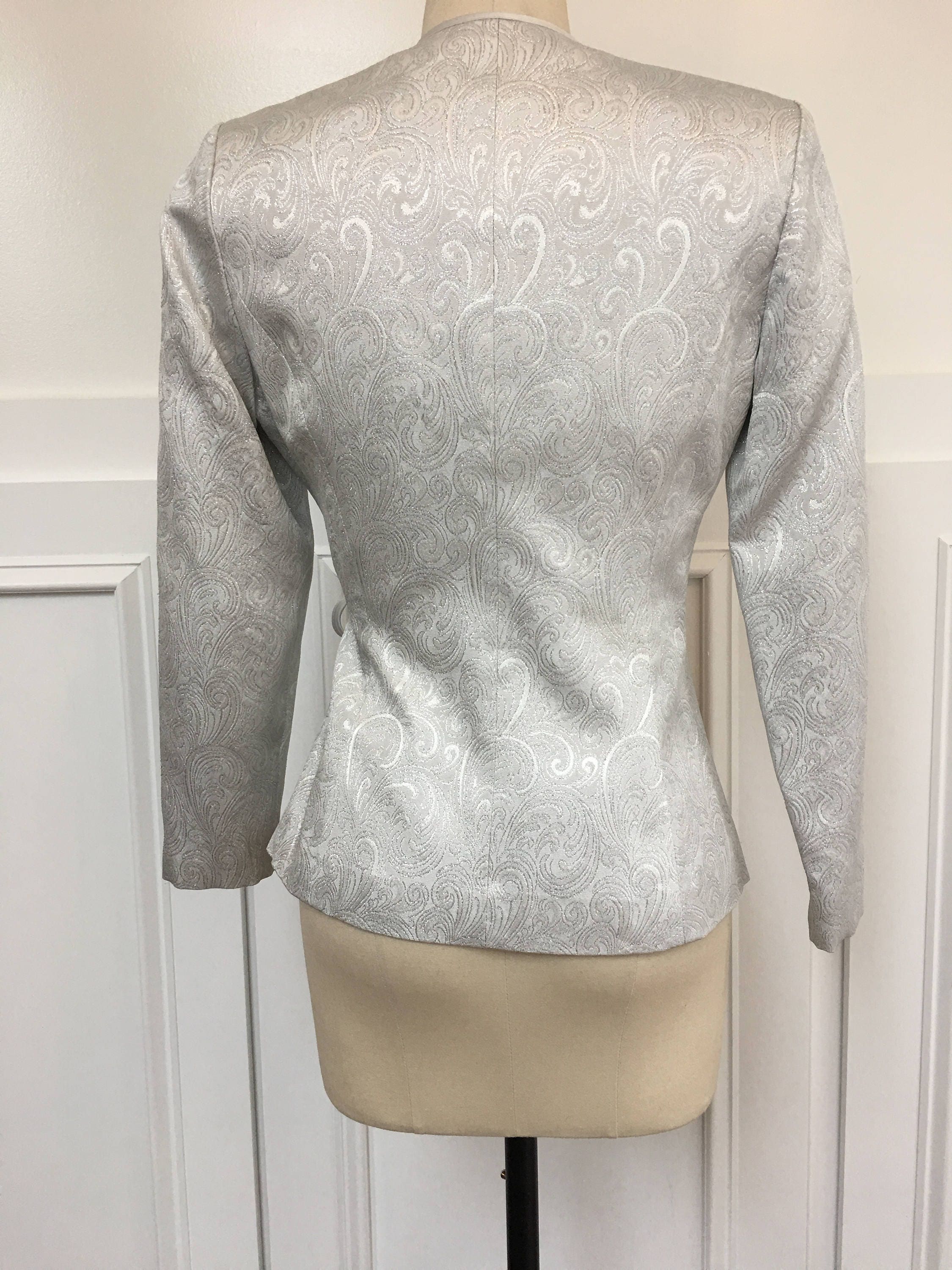 Jeffrey & Dara by Tom Barra Pale Silver 1990s Cocktail / Evening Wrap ...