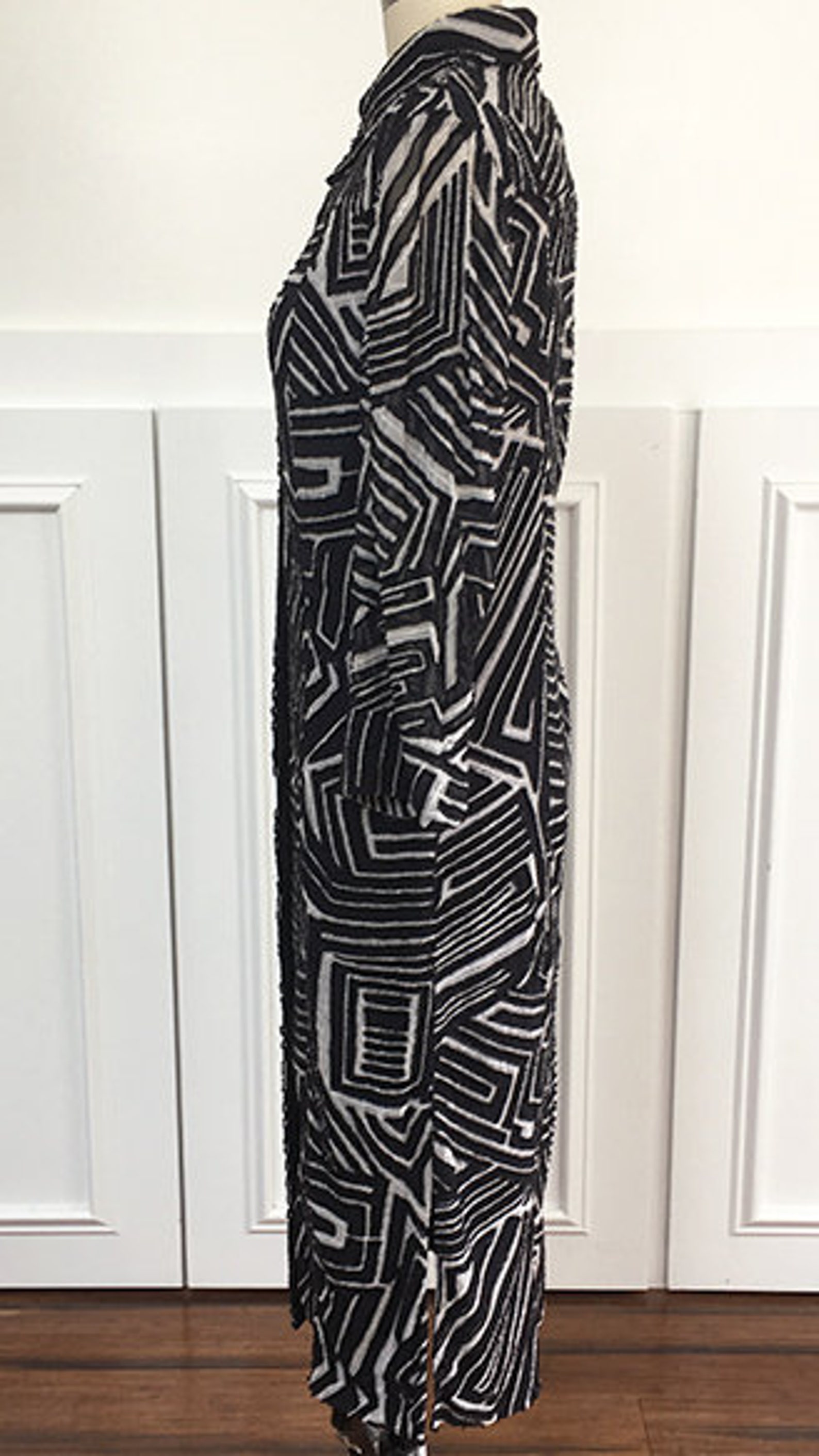 Je Metadi by Sean Mehta Hand and Heavily Beaded Black White Abstract ...