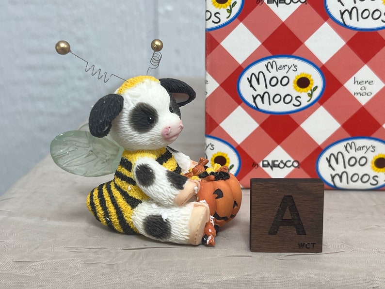Mary's Moo Moo Collectible Figure | Halloween Celebration L Moos in ...