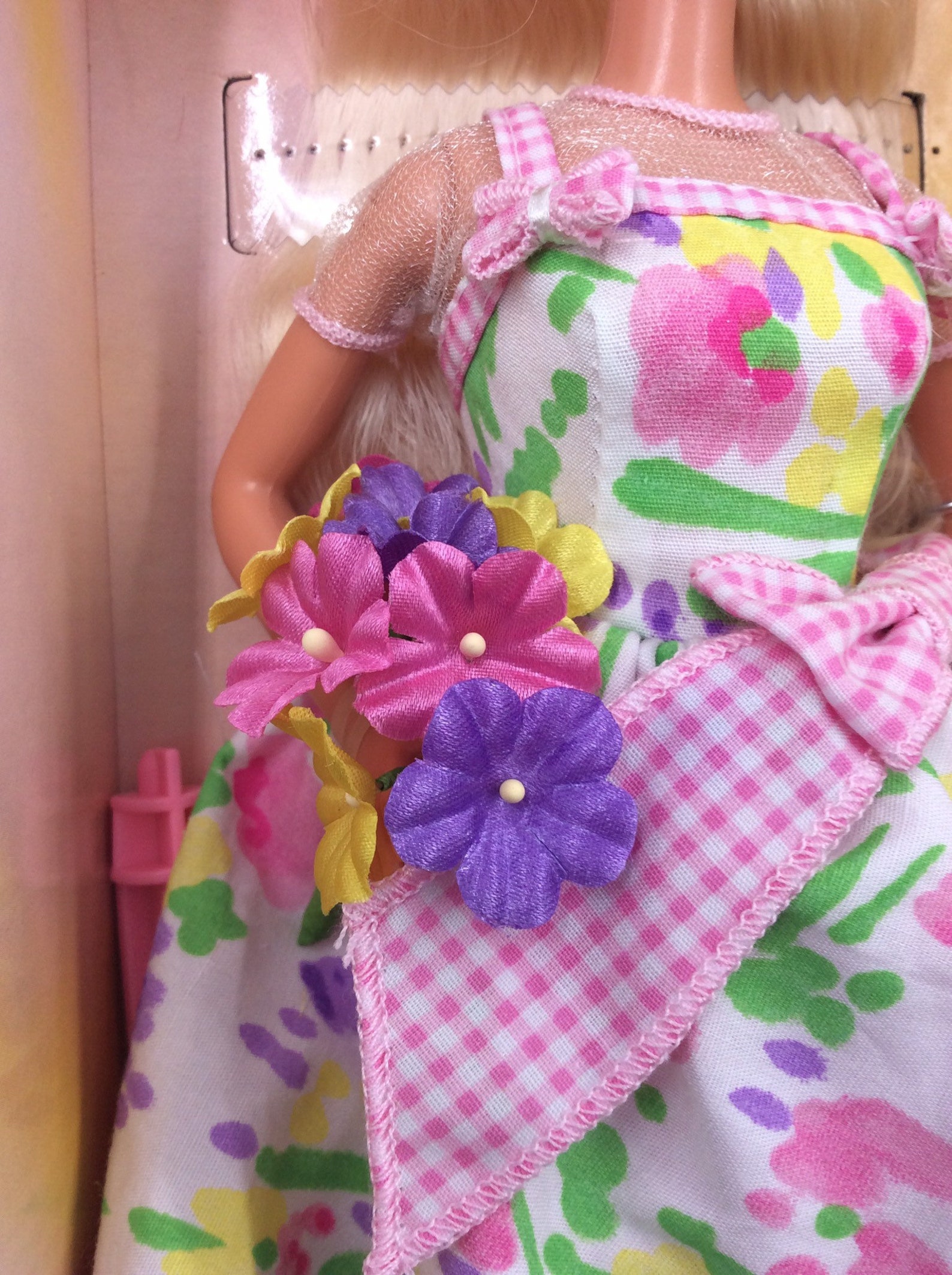 1996 Spring Petals Barbie Doll | Mattel | NEW NRFB | 2nd in the Series ...