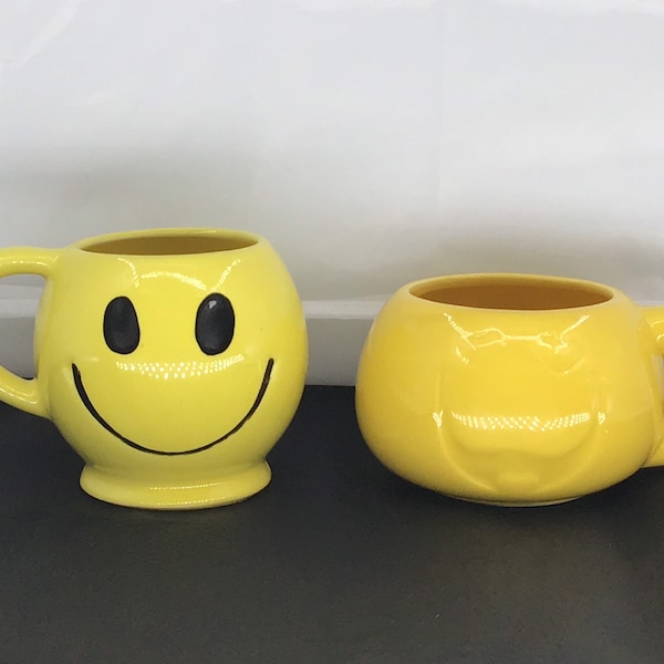 Smiley Face Coffee Mugs - Etsy