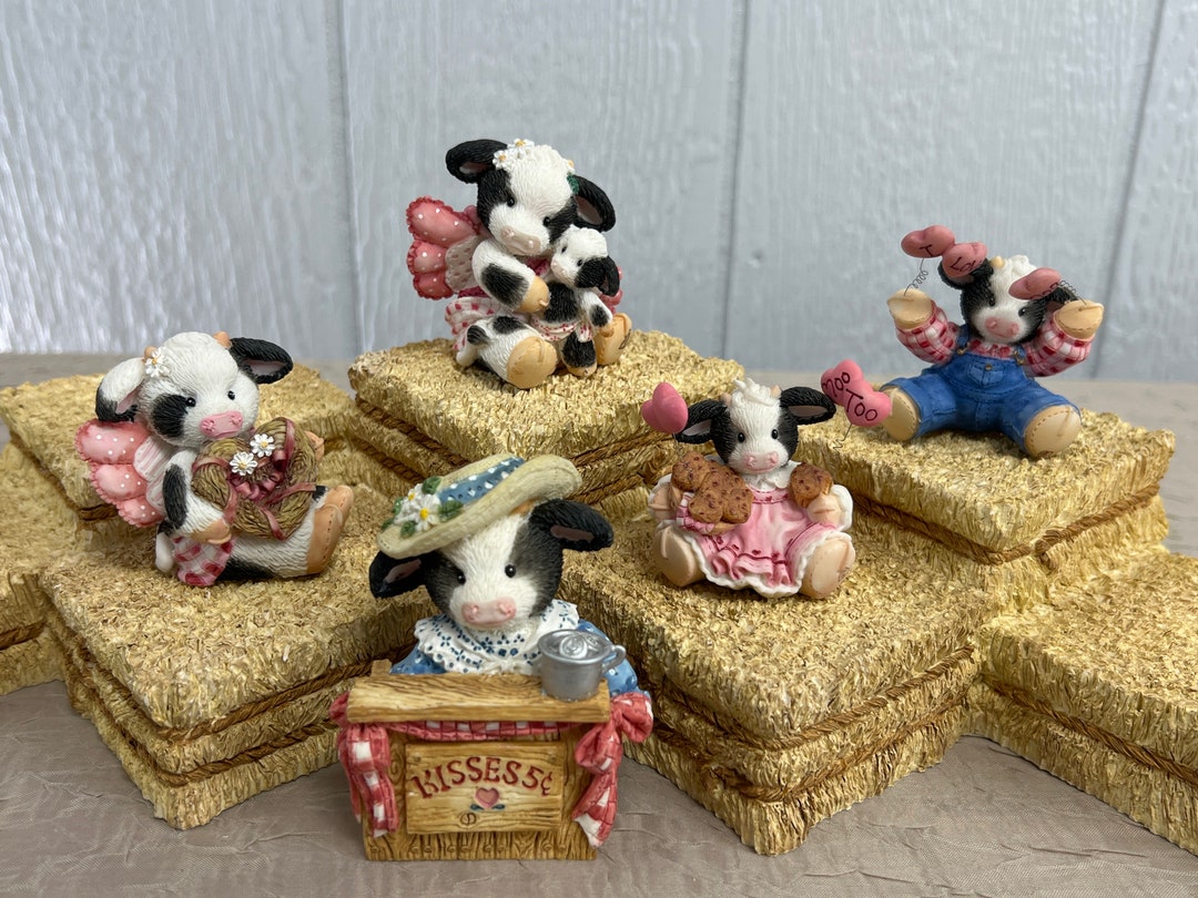 Mary's Moo Moo Collectible Figure Country Decor | Love/valentine ...
