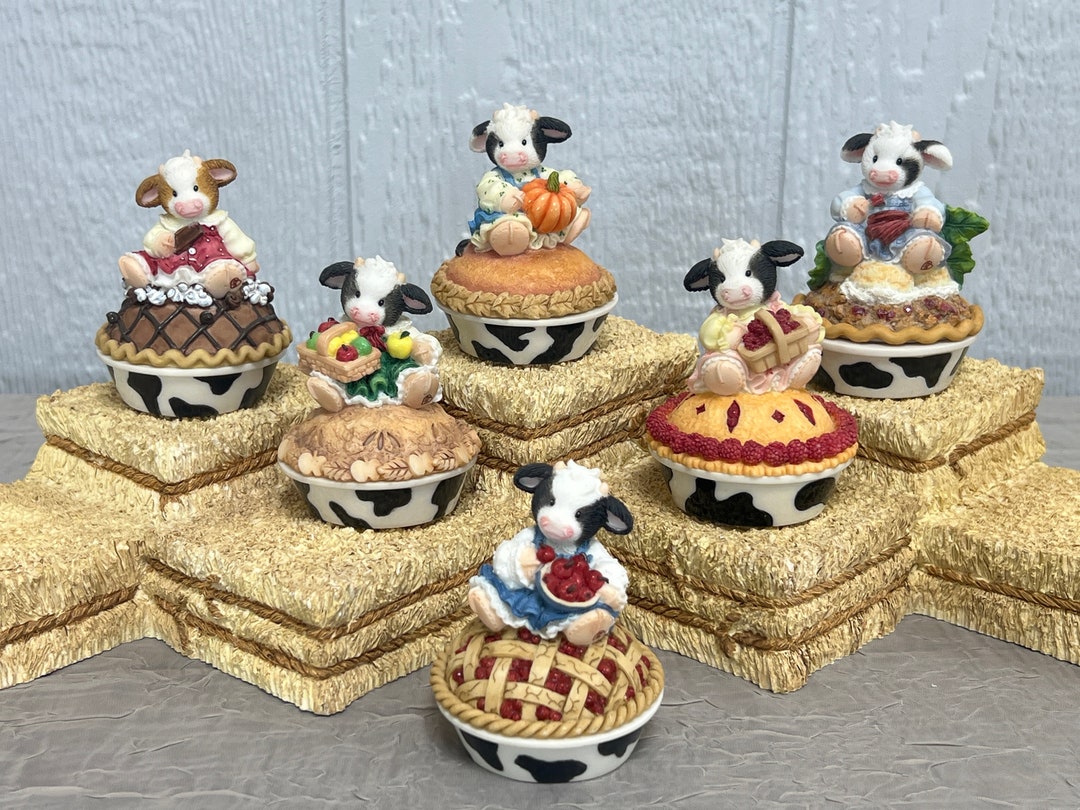 Mary's Moo Moo Collectible Figure Cow Pie Trinket Box Variations ...