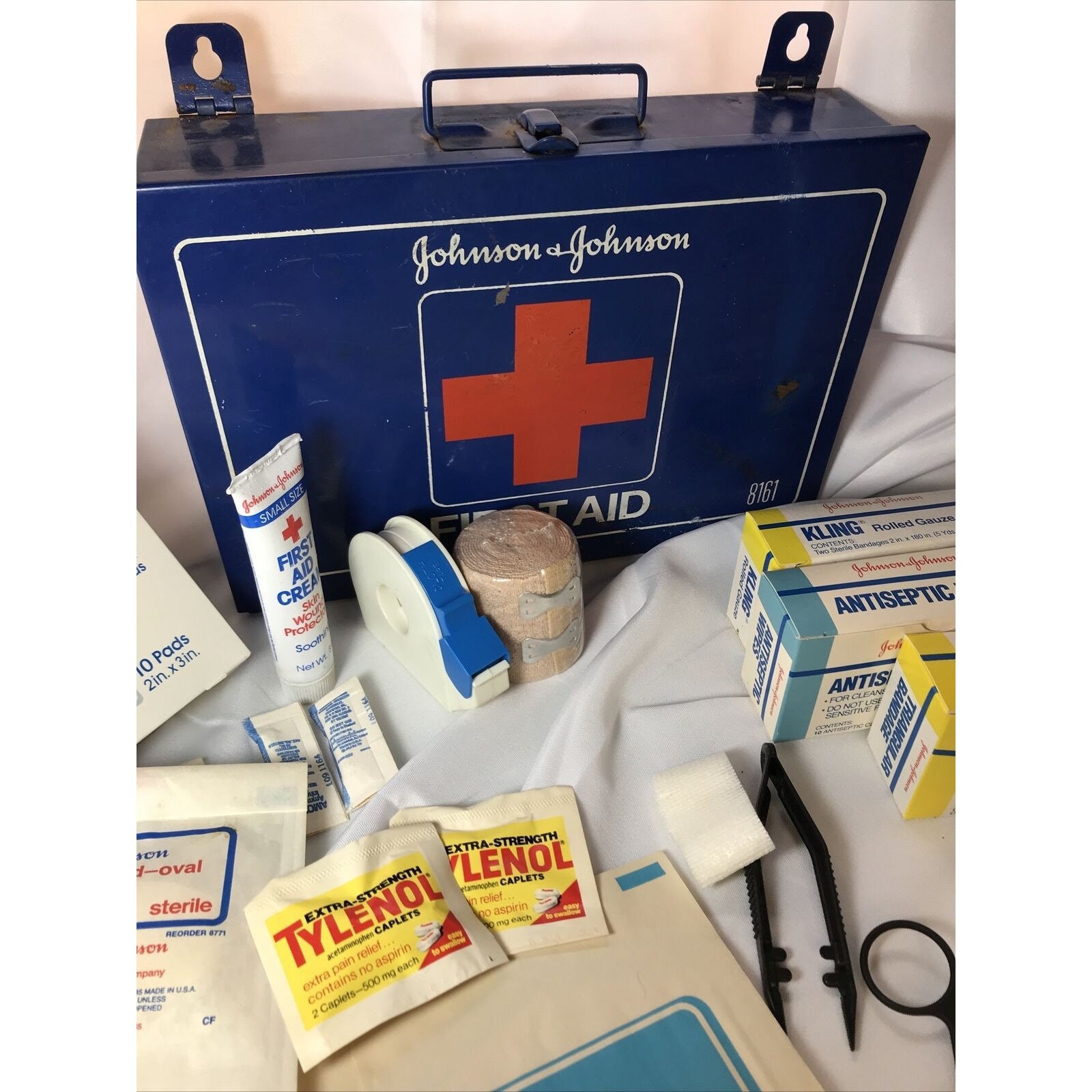 Vintage Johnson & Johnson First Aid Kit Metal Box 8161 Most - Etsy