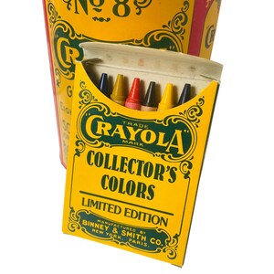 Vintage Crayola Retired Collectors Colors Crayons in Round Collector ...