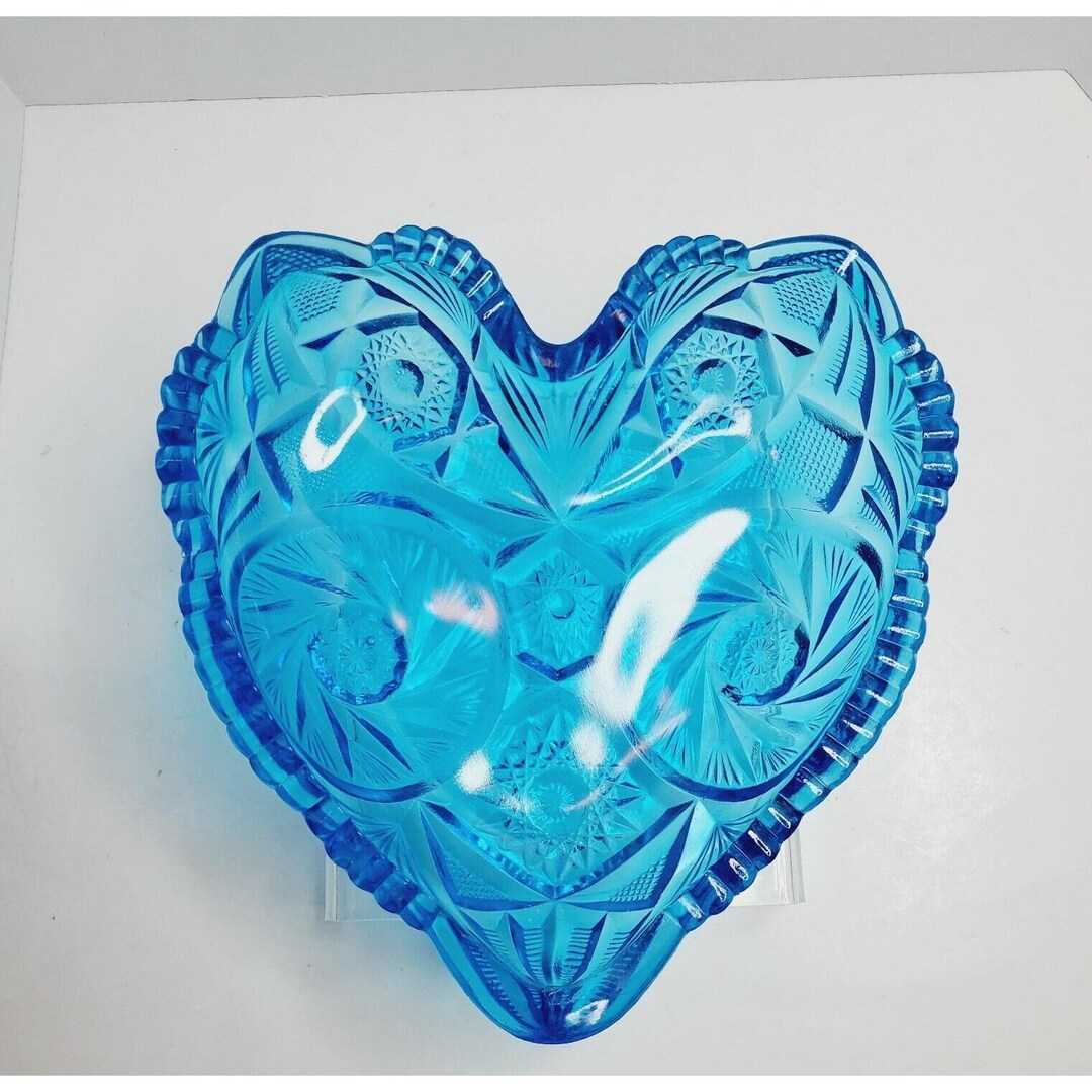 Mckee Blue Cut Glass Heart Shaped Starburst MCM Candy Valentine Trinket ...