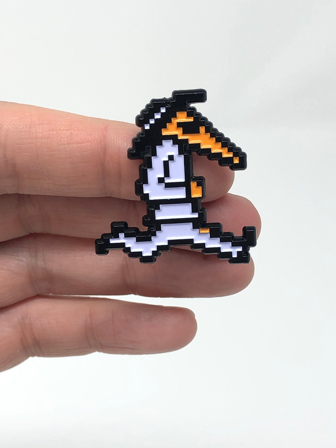 Spy Vs Spy for NES - White Spy Enamel Pin or Magnet - Classic NES Game ...