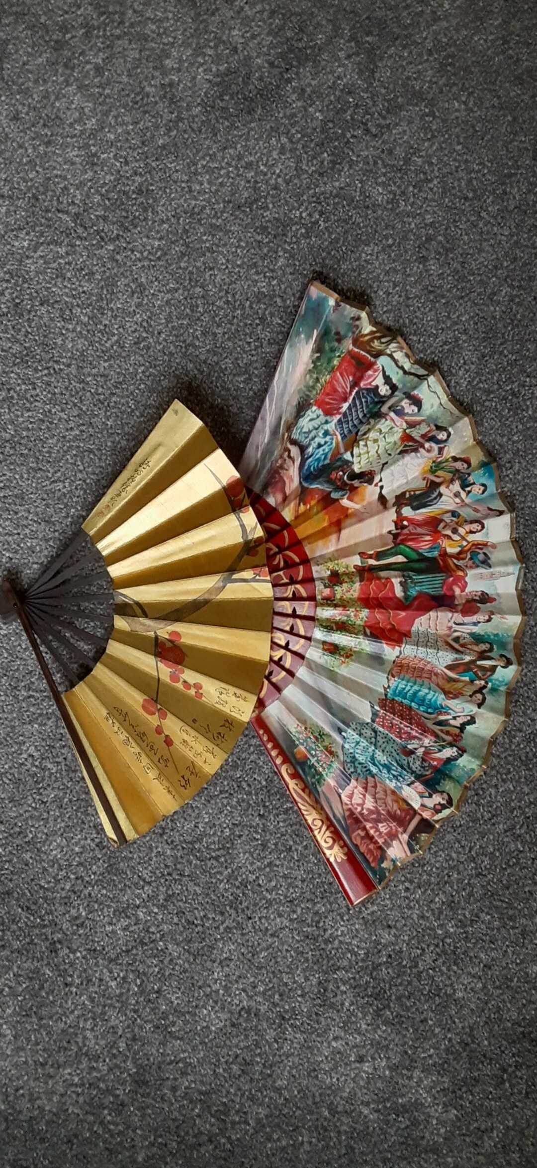 2 Vintage Hand Fans, Spanish and Japanese - Etsy