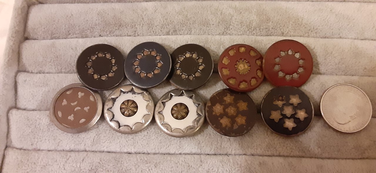 10 Vintage Victorian Buttons - Etsy