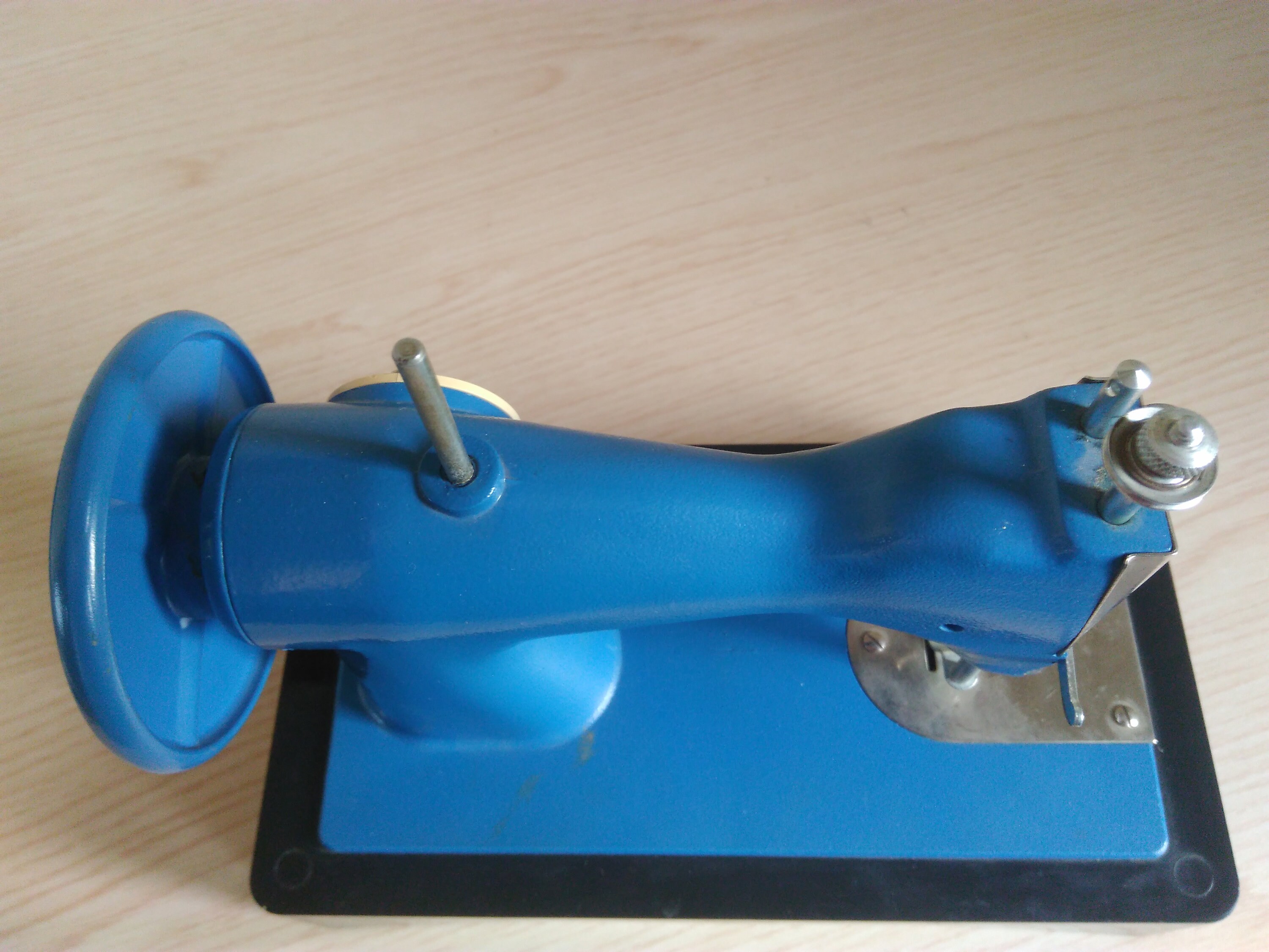 Vintage Blue Children's Sewing Machine, Studio Room Decor, Vintage Toy ...