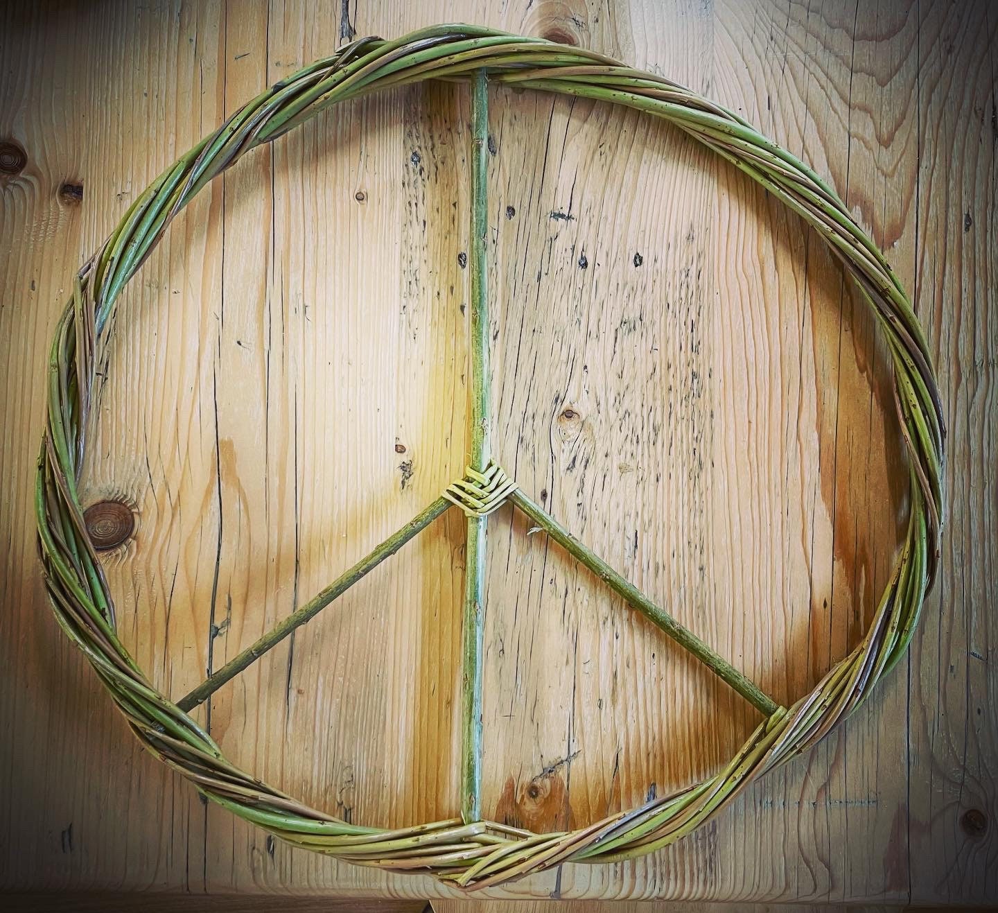 Willow Peace Sign - Etsy