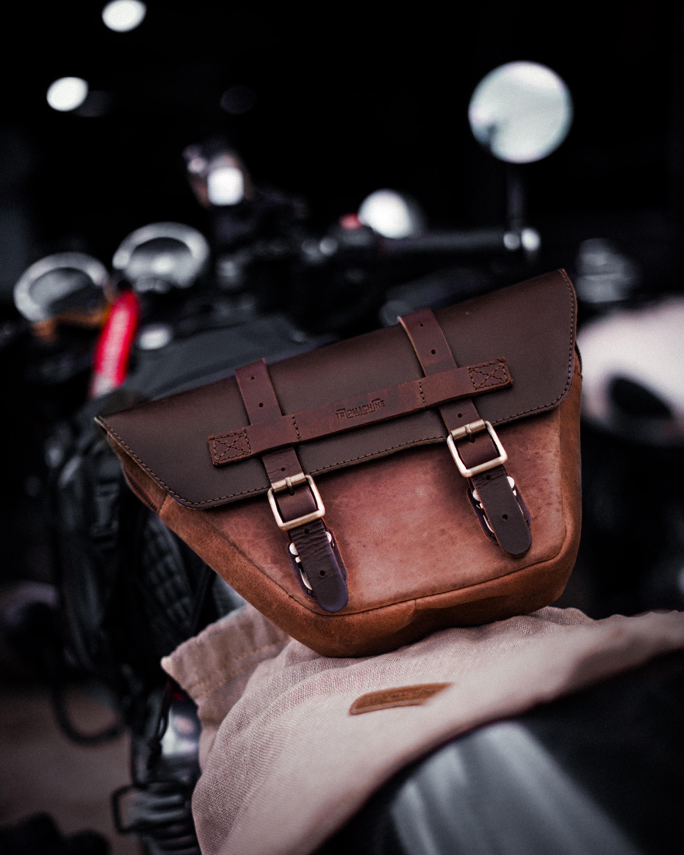 Royal Enfield Interceptor 650, GT 650 & Bear 650 Leather Side Panel Bag ...