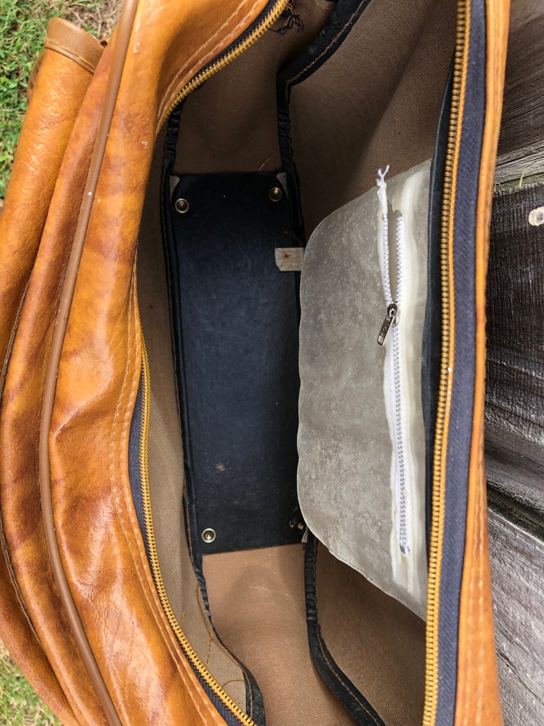 Retro 1970s Xuchi II Faux Leather Messenger Bag | Etsy