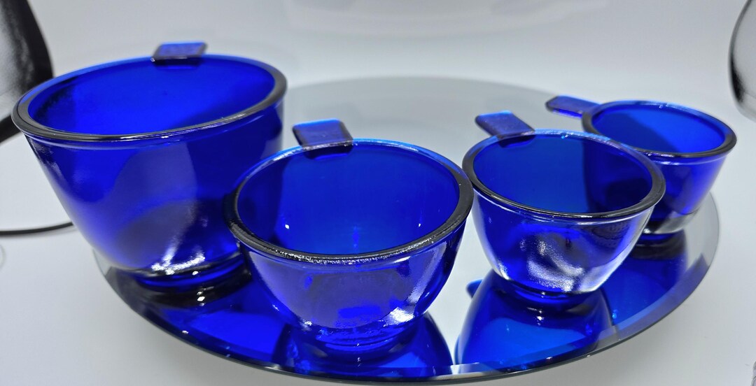 Cobalt Blue Glass Measuring Cups. 1 Cup, 1/2 Cup, 1/3 Cup and 1/4 Cup ...
