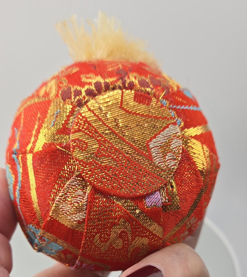 Vintage Daruma Doll: Japanese Roly Poly With Red Kimono - Etsy