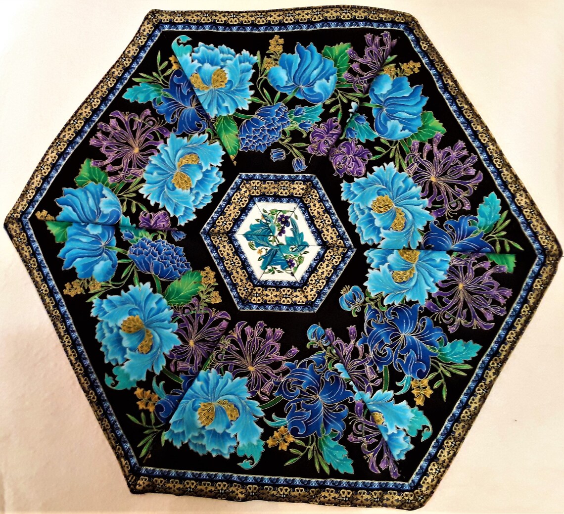 Blue Flower Table Topper - Etsy